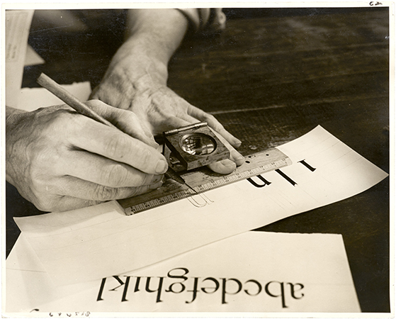 Time to crowdfund William Addison Dwiggins’ living in design | Typeroom.eu